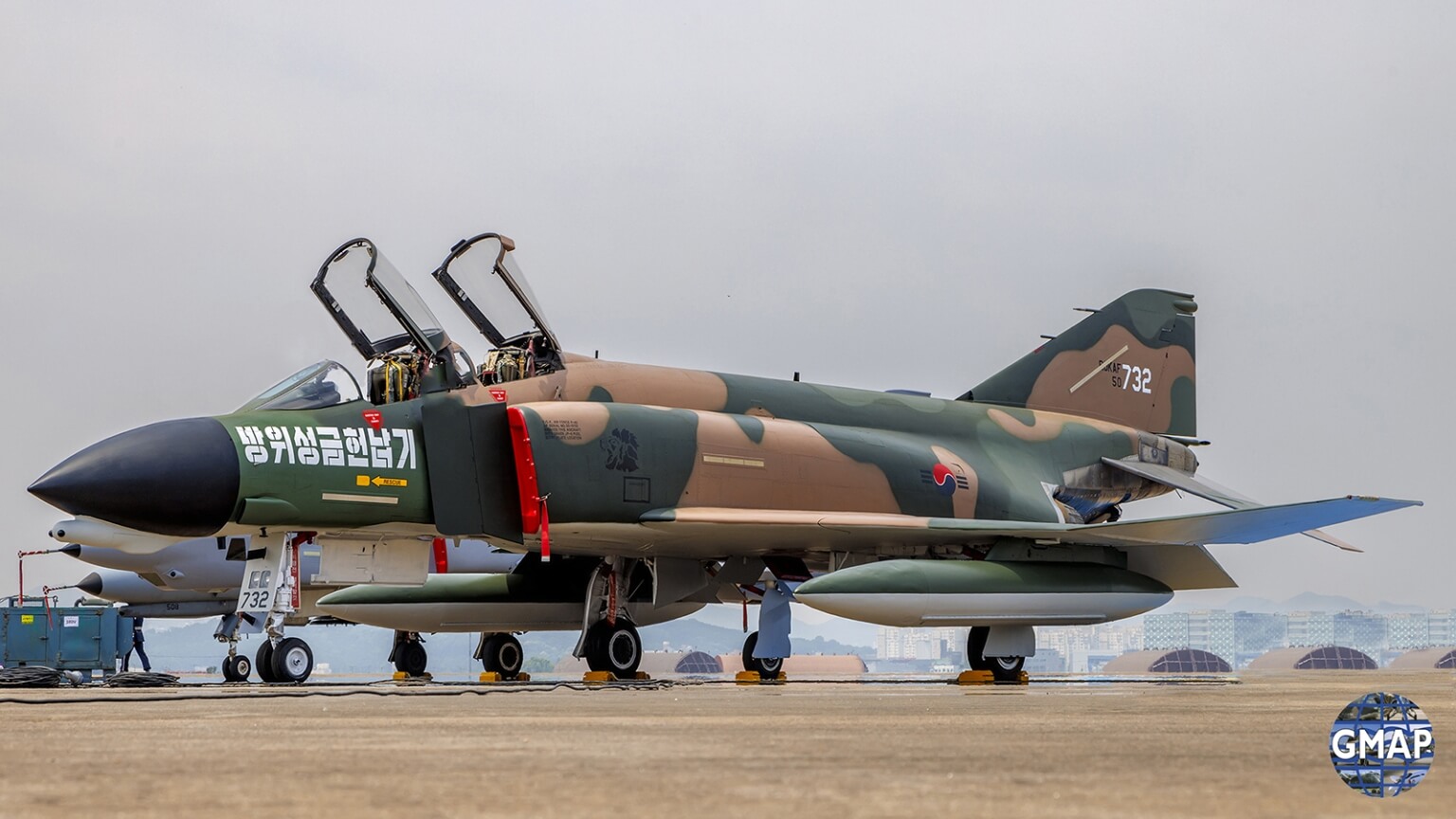 F-4 PHANTOM FAREWELL - GMAP.NL